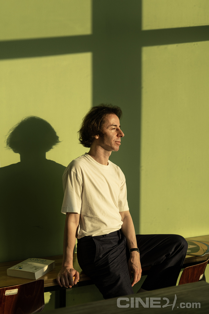 BIFF #8호 [인터뷰] 가족을 이해하는 법 , 데니 우마르 피차예프 감독